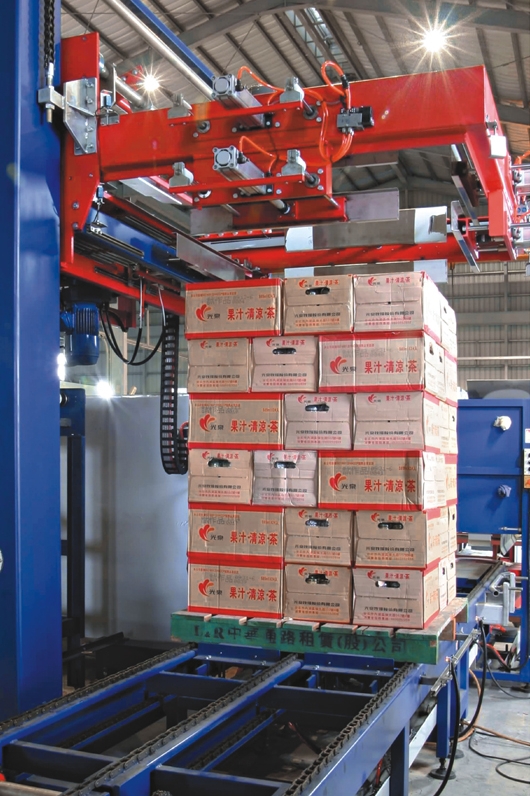 Auto Palletizer for Small and Large Packaging - JING HENG SING